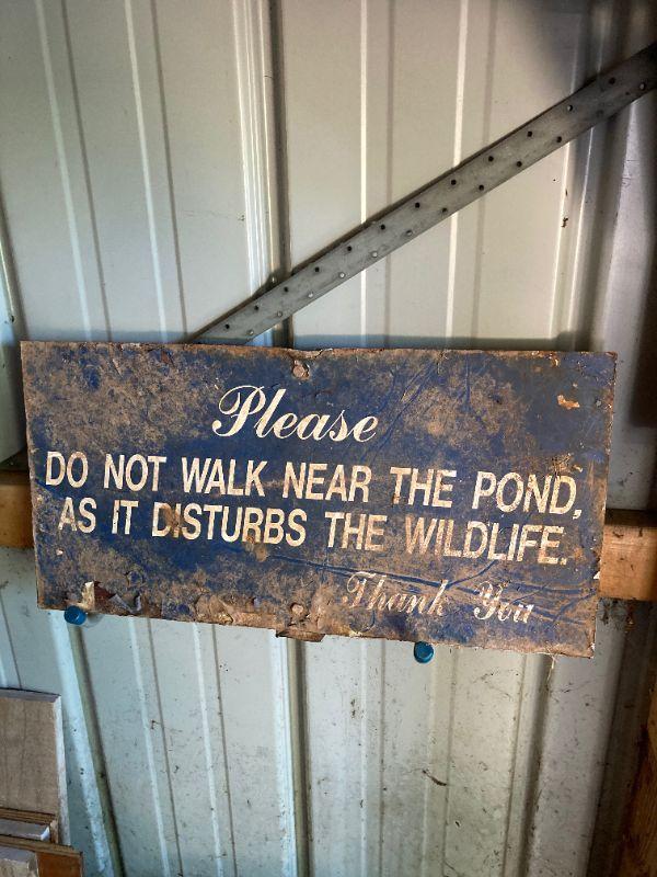 Metal 'Do Not Disturb' sign | EstateSales.org