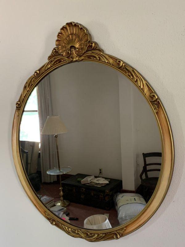 Beautiful hall mirror | EstateSales.org
