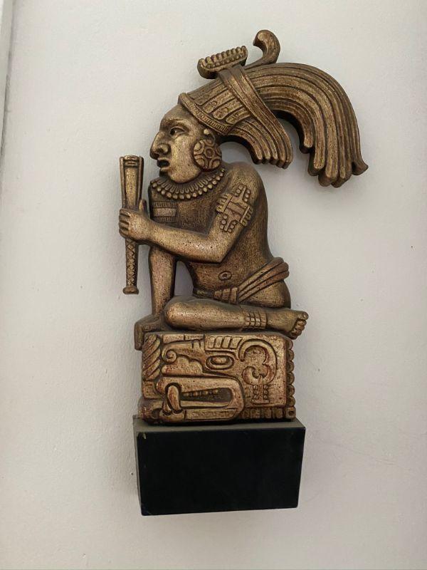 Ancient civilization Statue Home Decor | EstateSales.org