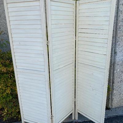 White Tri Fold Room Divider Screen | EstateSales.org
