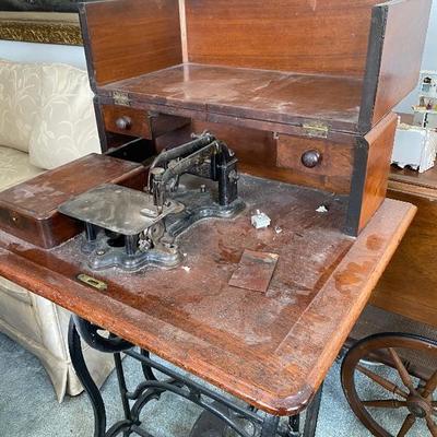 Wheeler & Wilson Antique Foot Pedal Sewing Machine | EstateSales.org