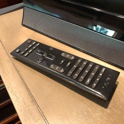 Lot H13: Vizio E260VA 26 inch HDTV HDMI | EstateSales.org