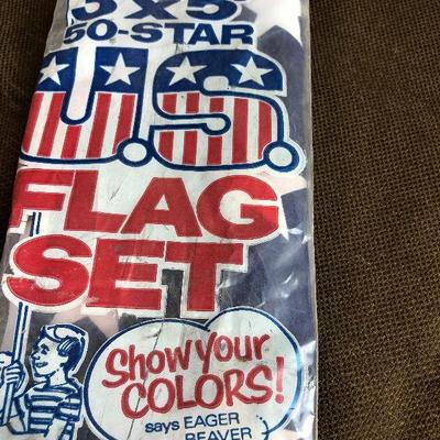 #298 US American Flags -(2) | EstateSales.org