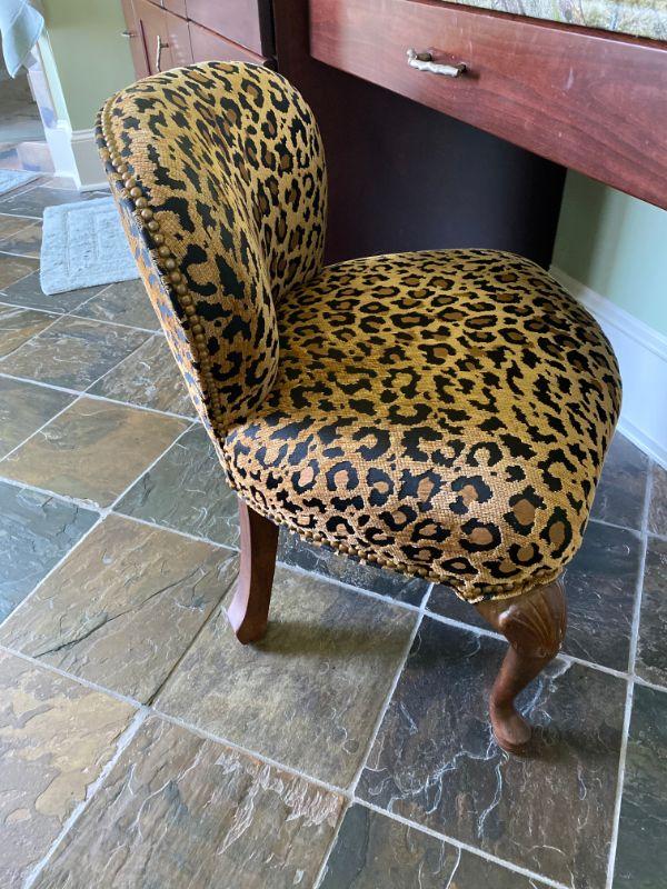 Lot #454 Leopard Print Upholstered Vanity Chair | EstateSales.org