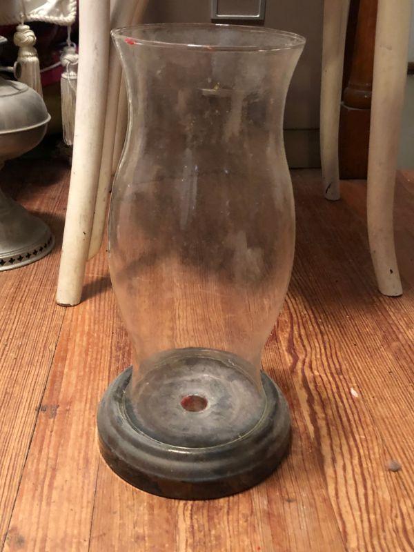 Hurricane Lamp Shade on Silver Base | EstateSales.org
