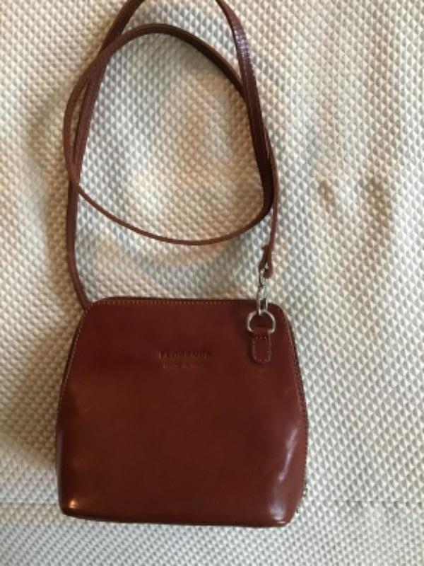 664: FLORENCE Leather Italian Handbag | EstateSales.org