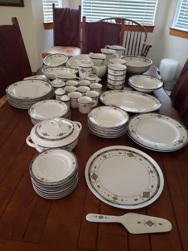 Complete Antique Dinner Service Set | EstateSales.org
