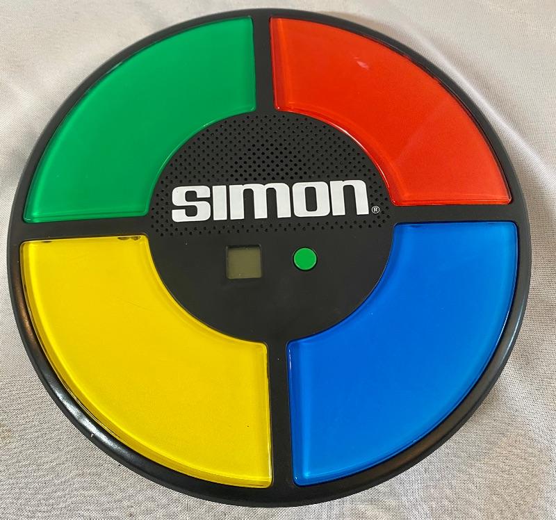 Retro Simon game | EstateSales.org