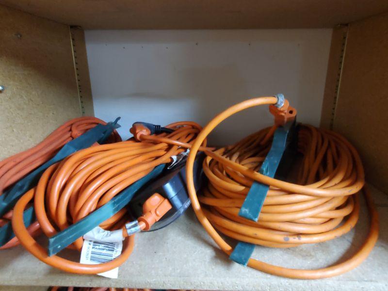 Set of 3 extension chords | EstateSales.org