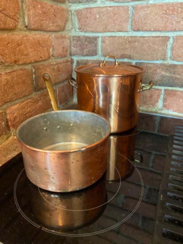 353: Vintage Copral Copper Pot | EstateSales.org