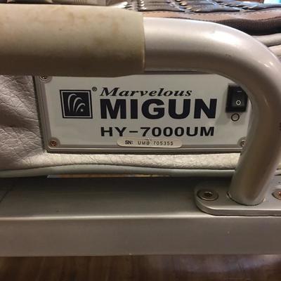 Lot 182 - Migun HY - 7000UM Massage Bed | EstateSales.org