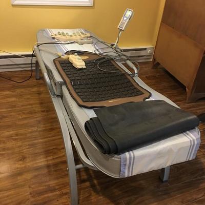 Lot 182 - Migun HY - 7000UM Massage Bed | EstateSales.org