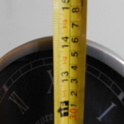 Colmore Clock Company Mantle Clock Battery Operated 14" | EstateSales.org