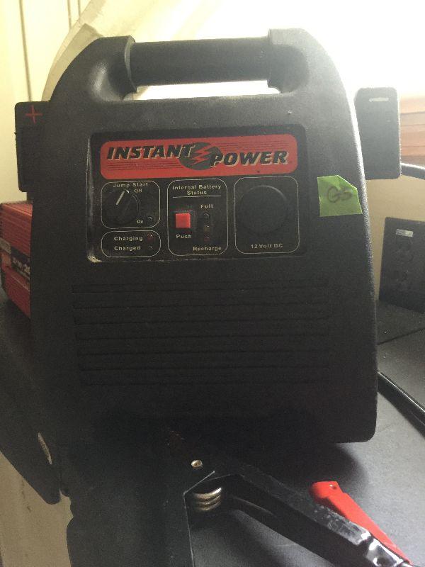 G5: Instant power battery jumper | EstateSales.org