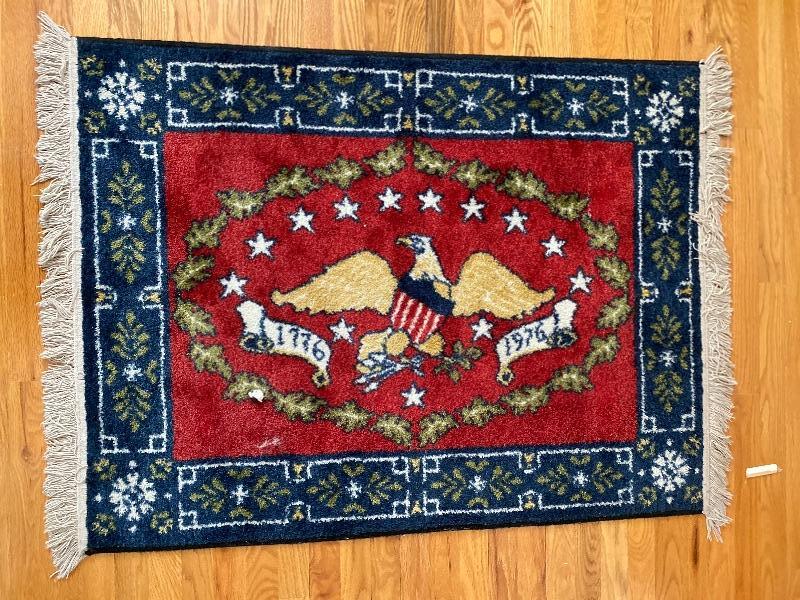 Centennial rug 4’ x 3’ | EstateSales.org