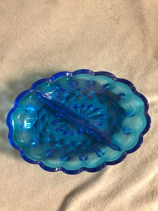 Blue dish | EstateSales.org