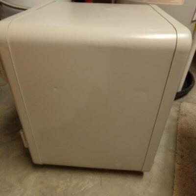 LOT 300 SENTRY 2260 FIREPROOF EXECUTIVE MODEL | EstateSales.org