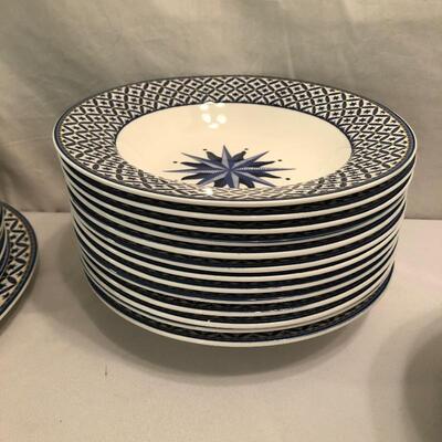 Lot 137 - Victoria Beale Dinnerware Set | EstateSales.org