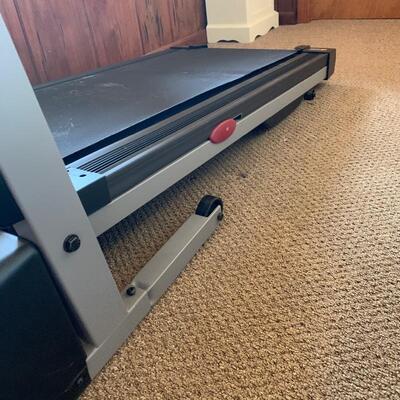 Lot 82 - Pro Form Cross Walk 325x Treadmill | EstateSales.org