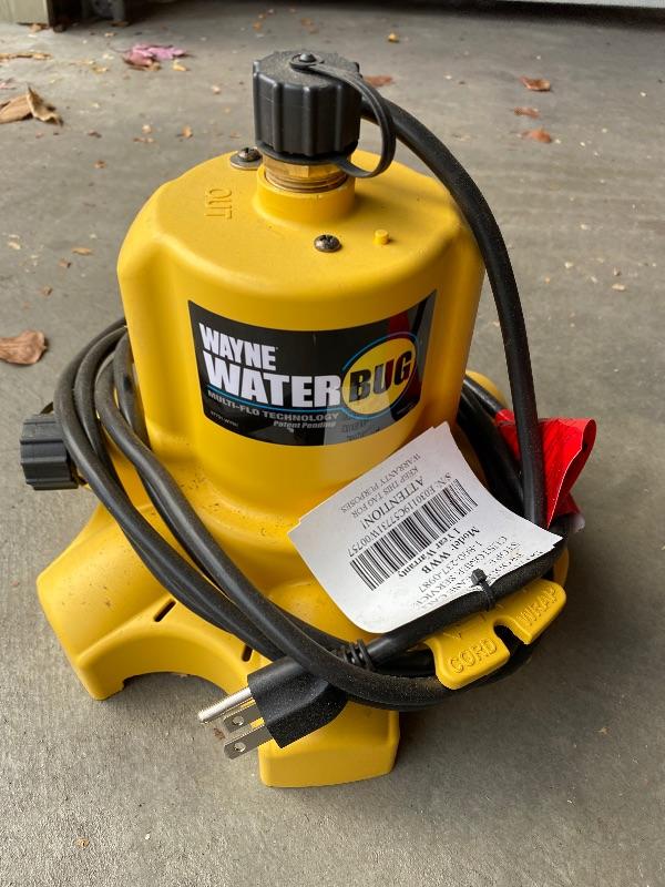 Wayne waterbug submersible pump | EstateSales.org