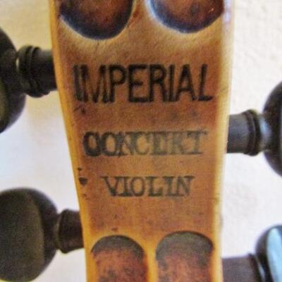 LOT 277 IMPERIAL CONCERT VIOLIN | EstateSales.org