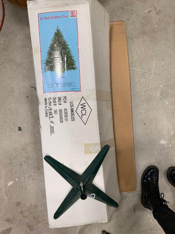 6ft Jackson Spruce Tree | EstateSales.org