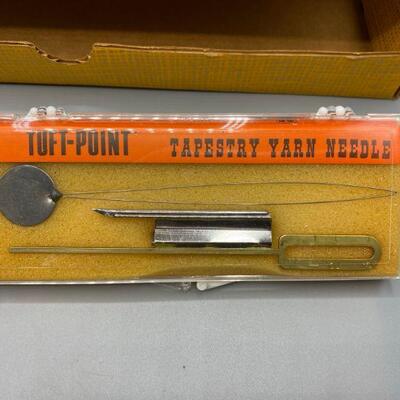 Vintage Rug Crafters Speed Tufting Tool & Book | EstateSales.org