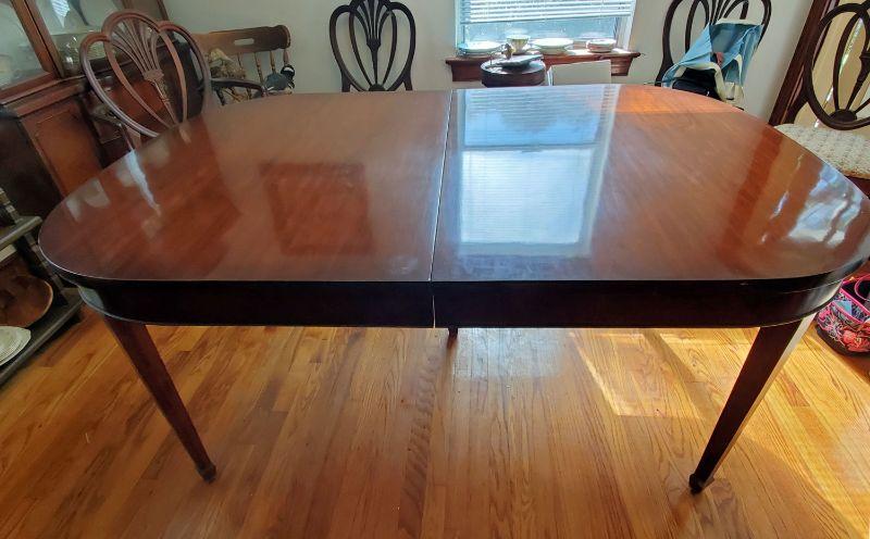 1950s Drexel Travis Court Mahogany Dining Table with 3 Leaves and pads ...