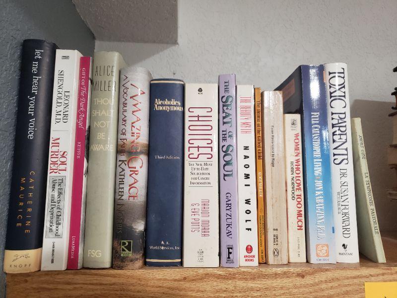 Lot 278: Book lot | EstateSales.org