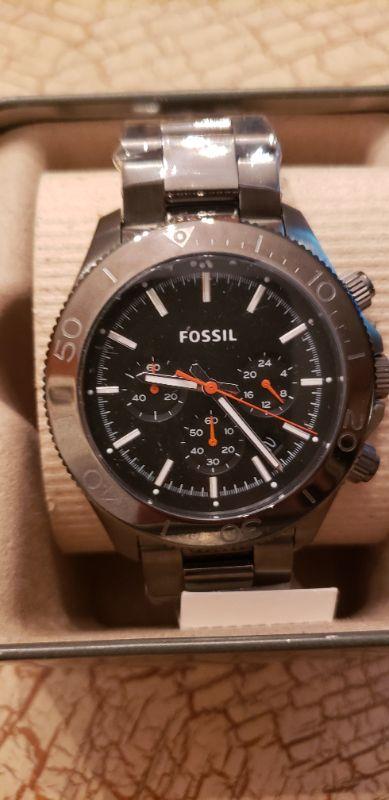 New Fossil Watch, Model CH2864 | EstateSales.org