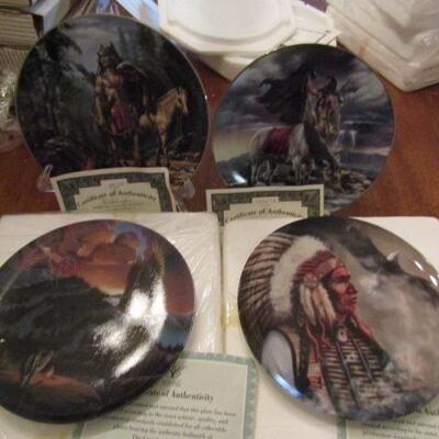 4 Native American Theme Plates (Native American #3) | EstateSales.org