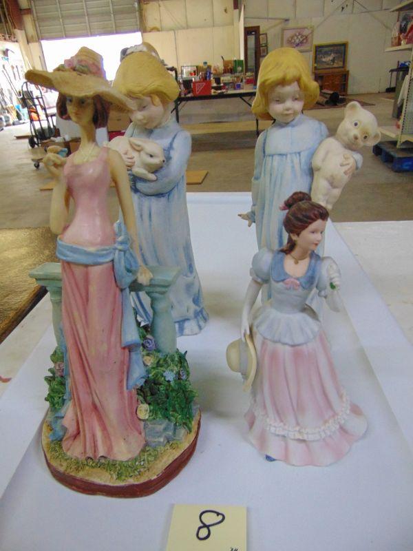 8 Statues | EstateSales.org