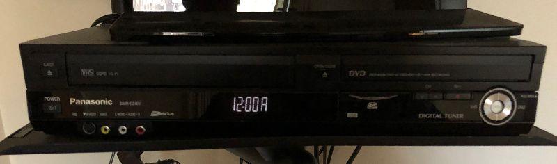 #440 Panasonic DVD and VHS Player | EstateSales.org