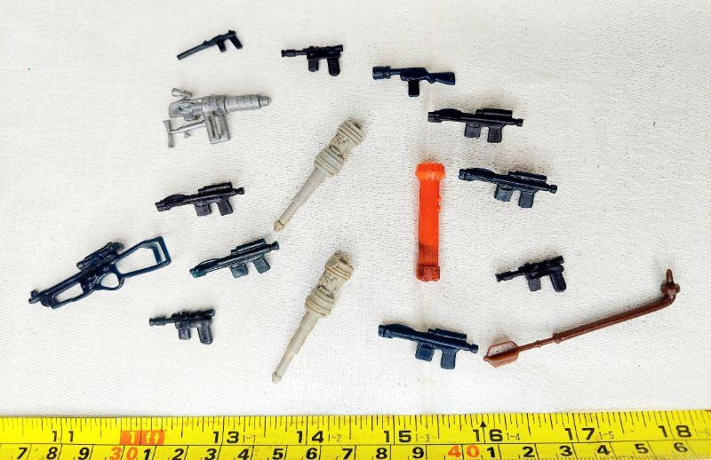VINTAGE STAR WARS? WEAPONS 16 PC | EstateSales.org