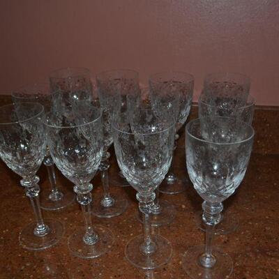 LOT 54 ROGASKA CRYSTAL STEMWARE 12 PIECES | EstateSales.org