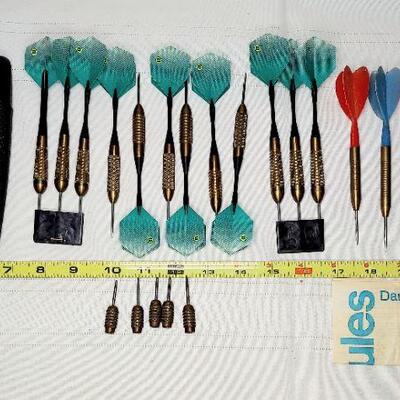VINTAGE DART BUNDLE | EstateSales.org