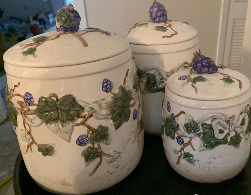 Grape Canisters 3 piece set | EstateSales.org