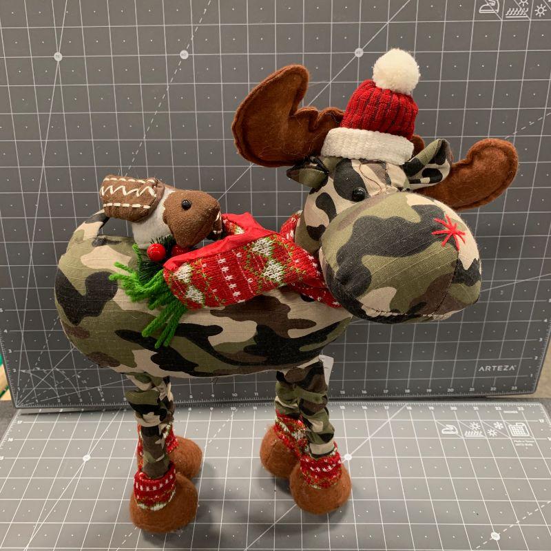 #315 Army Moose | EstateSales.org