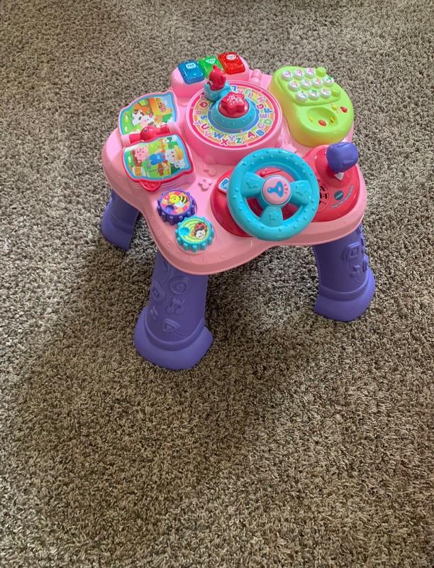 Vtech Magic Star Learning Table | EstateSales.org