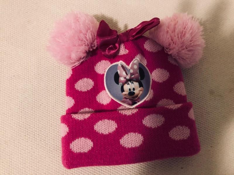 Minnie Mouse Winter Hat | EstateSales.org
