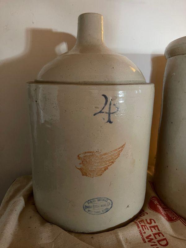 Red Wing 4 gallon crock | EstateSales.org