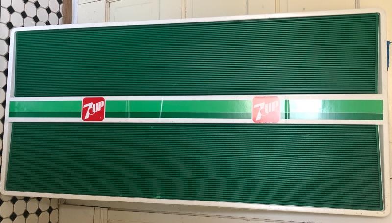Vintage 7-up menu board | EstateSales.org