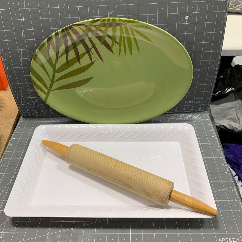 #242 Rolling Pin & Trays | EstateSales.org