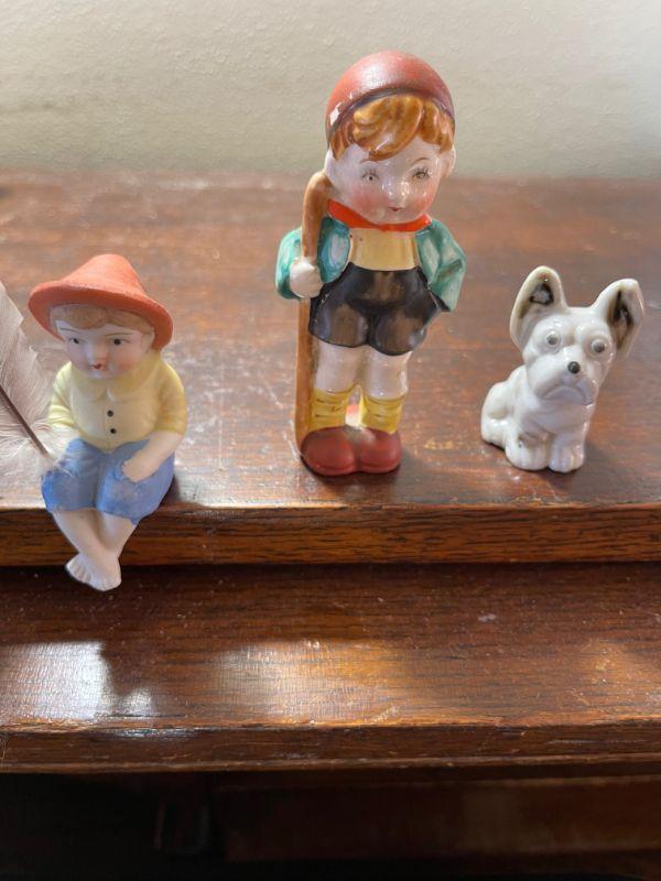 3 small collectables | EstateSales.org