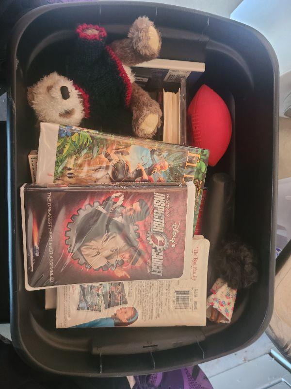 Box Lot | EstateSales.org
