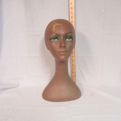 Lot A - Female Wig Bust | EstateSales.org