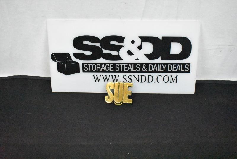 Solid Brass "Sue" Belt Buckle | EstateSales.org
