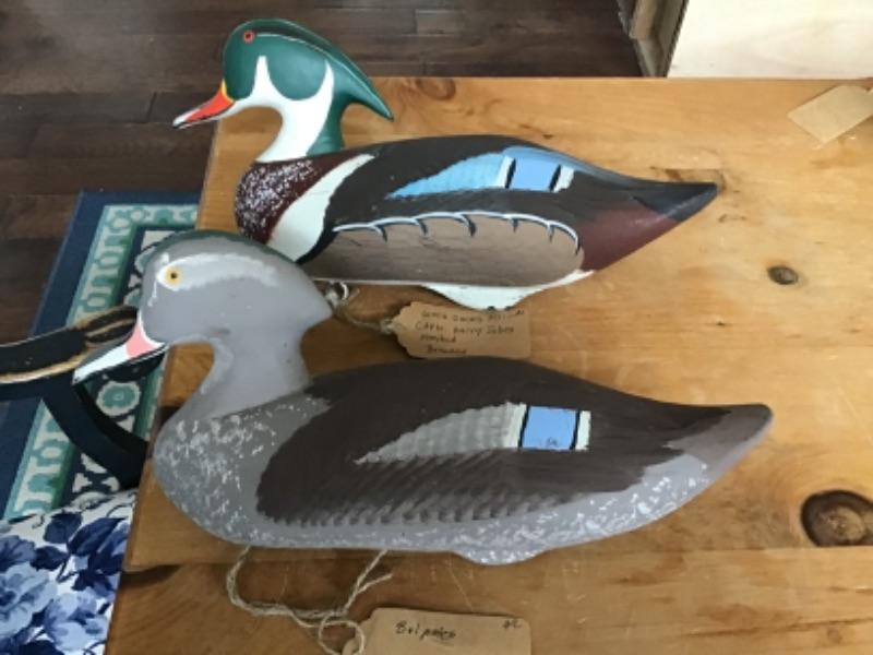 DECOY- CAPT HARRY JOBES PAIR OF WOOD DUCKS | EstateSales.org