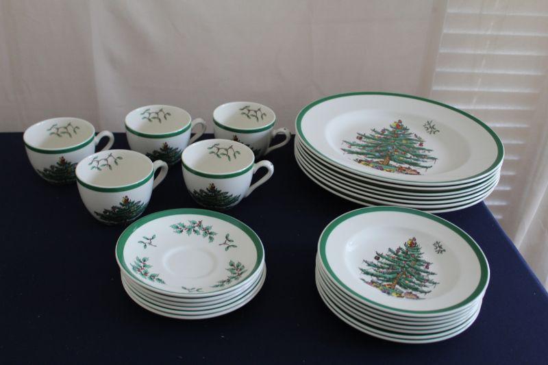 Spode dish set | EstateSales.org