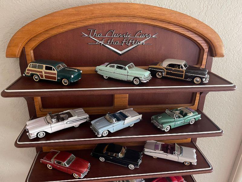 1950s Diecast Cars of the Fifties w Display Franklin Mint | EstateSales.org